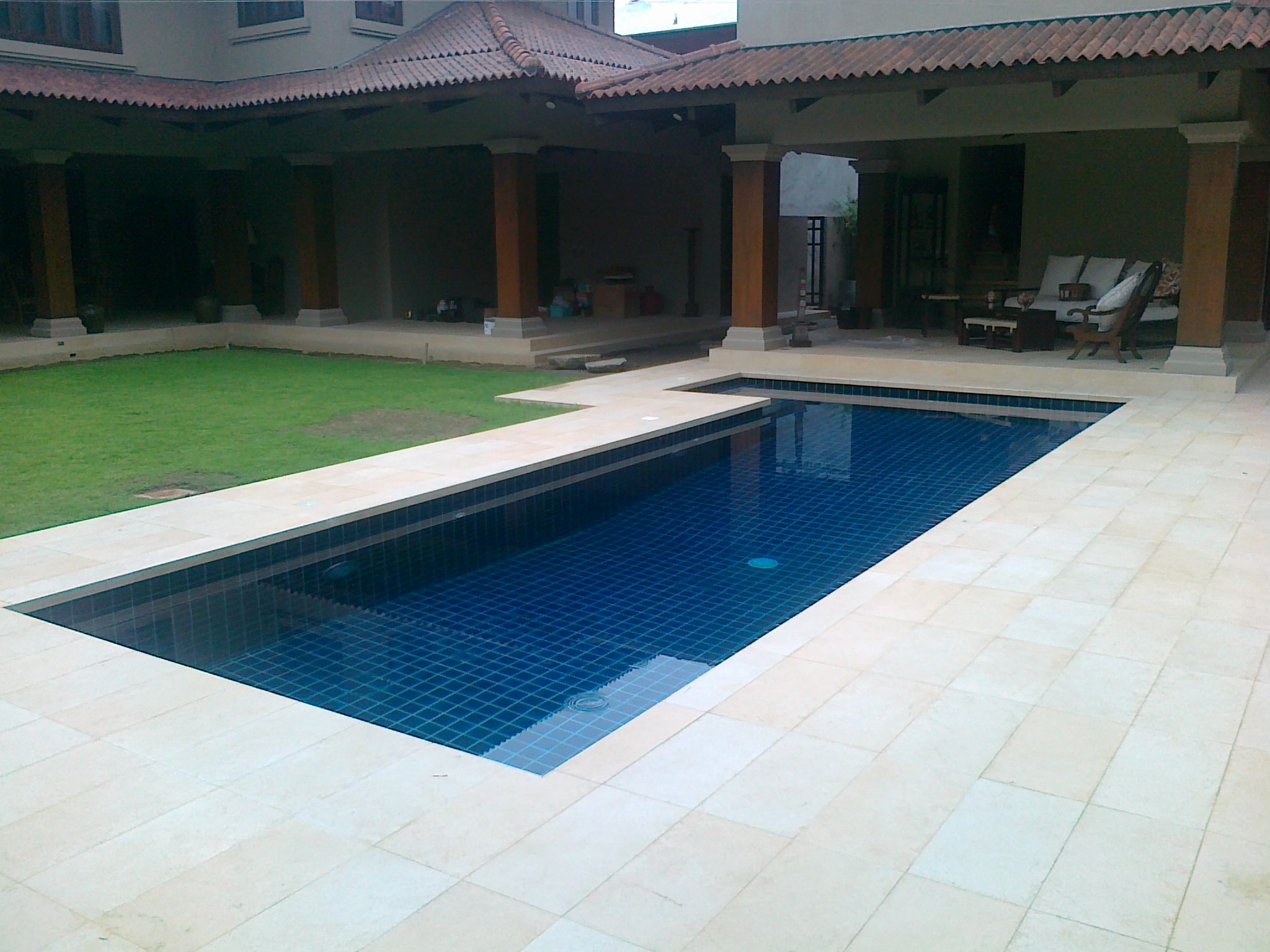 Skimmer Type Pool | ALPHAPOOLS